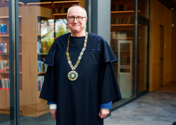 Jean-Michel De Waele, Docteur honoris causa, de la Nouvelle Université ...